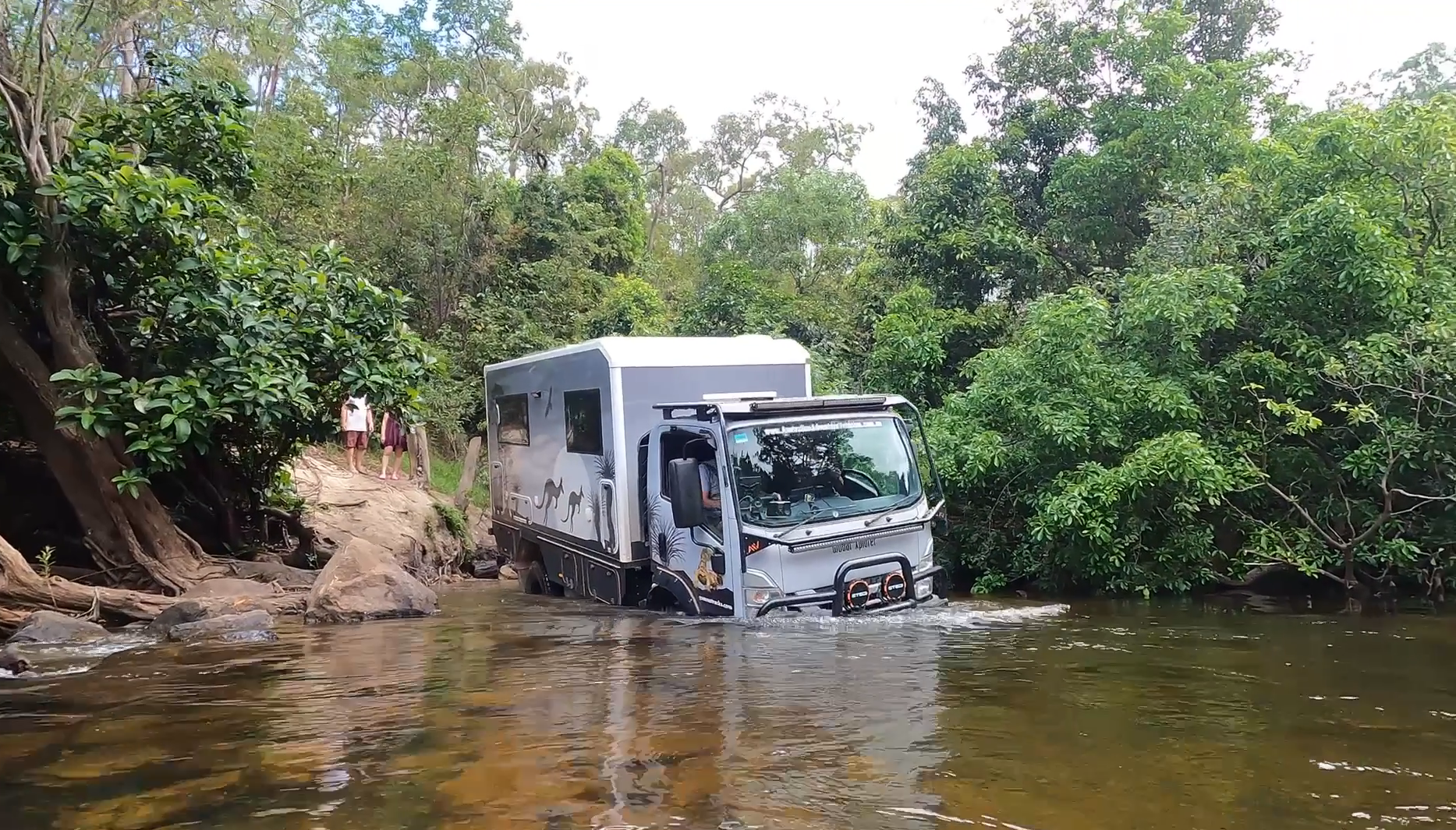 4x4 Global Xplorer Motorhome – AAV4X4